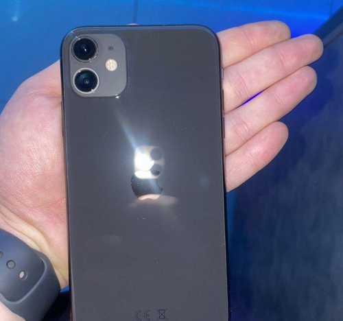 iPhone 11, 64 ГБ