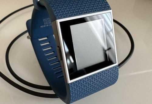 Умные часы Fitbit