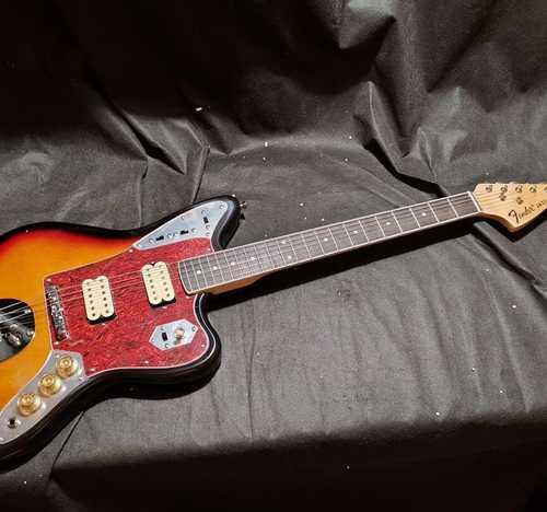 Реплика Fender Jaguar Курта Кобейна