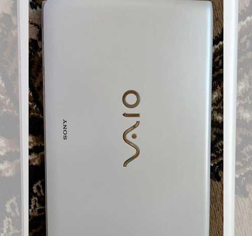 Ноутбук sony vaio SVE151D11V
