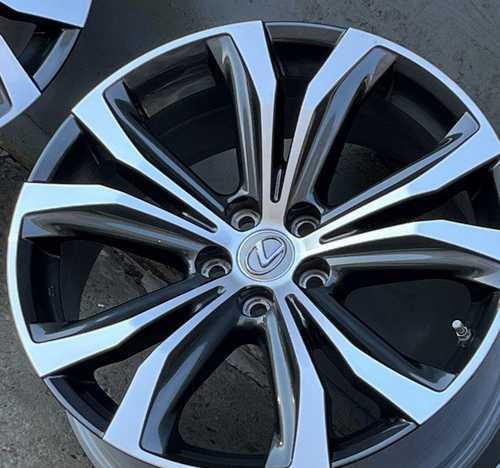 Lexus оригинал из Японии