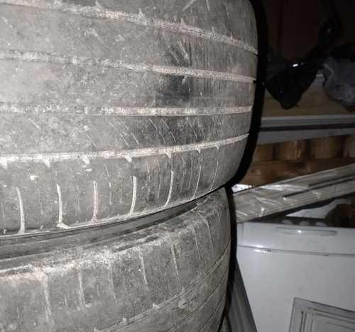 Kumho Cargomate 884 225/65 R17