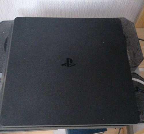 Sony playstation 4 slim