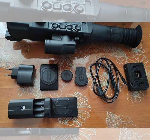 Цифровой прицел ночного видения Pulsar Digisight U