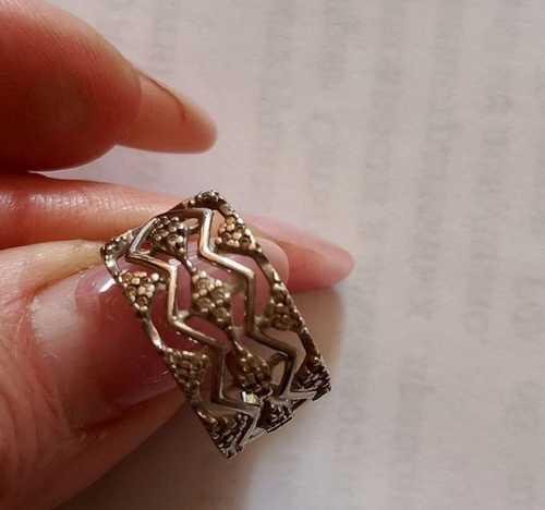 Серебряное кольцо