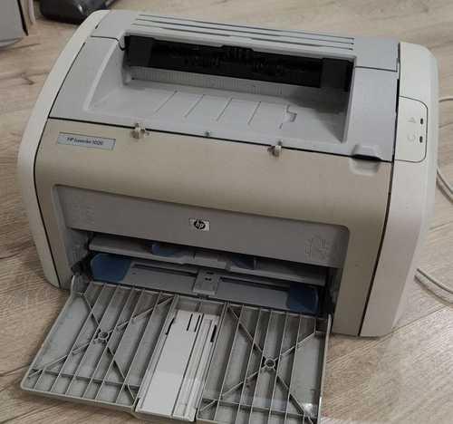 Принтер лазерный HP laserjet 1020