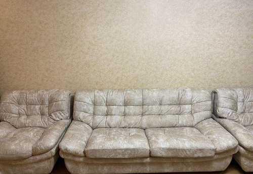 Мягкая мебель диваны и кресла новые