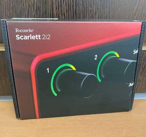 Focusrite scarlett 2i2 4th gen + подарок Bitwig 8
