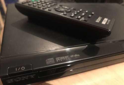 DVD плеер Sony DVP-SR100