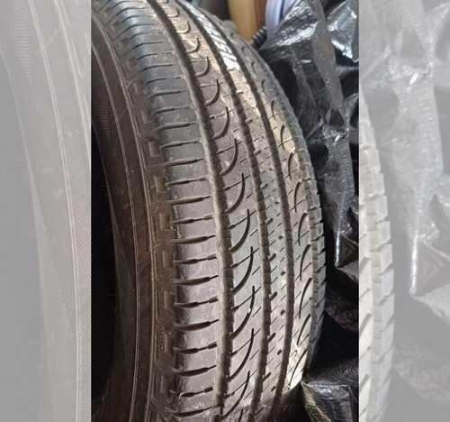 Yokohama Geolandar SUV G055E 215/70 R16 H