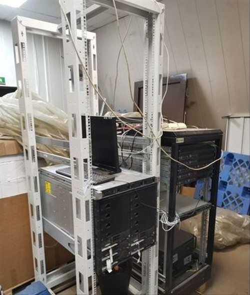 Продам сервера IBM Flex System Enterprise Chassis