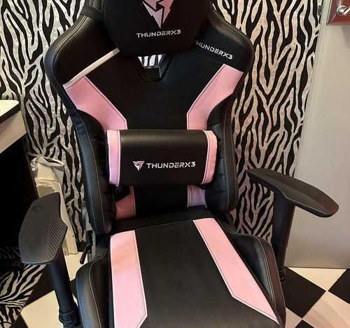Игровое кресло ThunderX3 TC3 MAX Sakura Black Экок