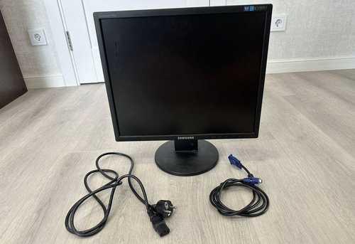 Монитор Samsung 943N + кабель VGA + кабель питания