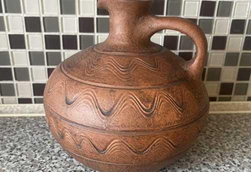 Глиняный кувшин