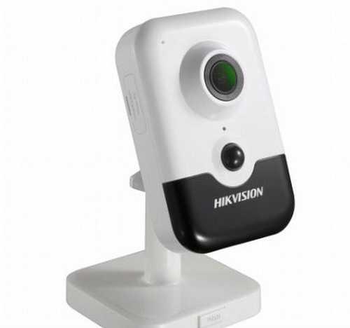 IP-камера Hikvision DS-2CD2423G0-IW(4mm)(W)