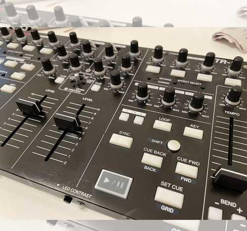 Dj контроллер Vestax tr-1