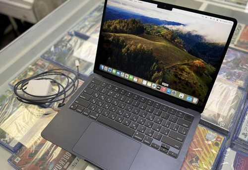 MacBook Air 13 (2022), 256 ГБ, M2 (8 ядер), RAM 8 ГБ, GPU 8-core