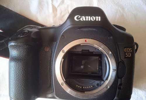 Зеркальный фотоаппарат Canon eos 5d