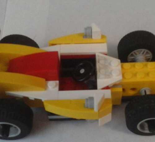 Lego creator 31002