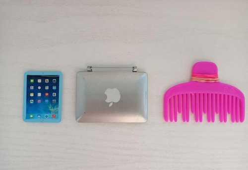 Для куклы Barbie MacBook, iPad, расчёска, резинки