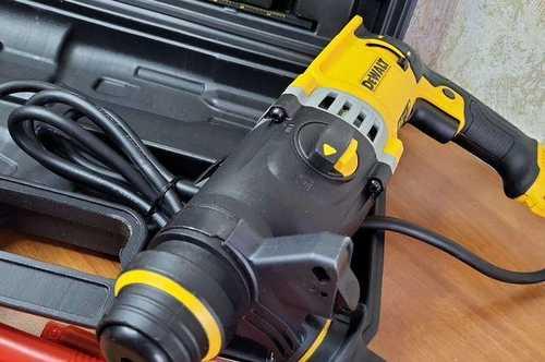 Перфоратор новый dewalt 900w