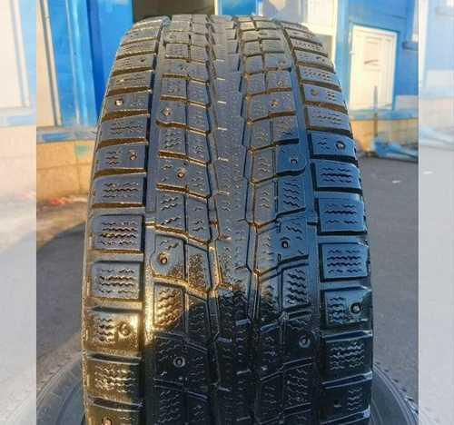 Dunlop SP Winter Ice 01 215/65 R16 102T