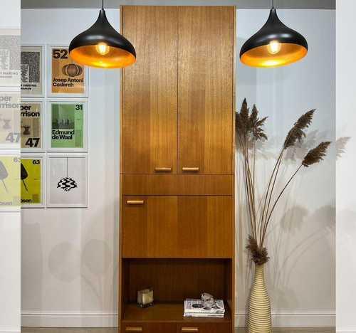 Винтажный шкаф из дуба Mid Century / Чехословакия
