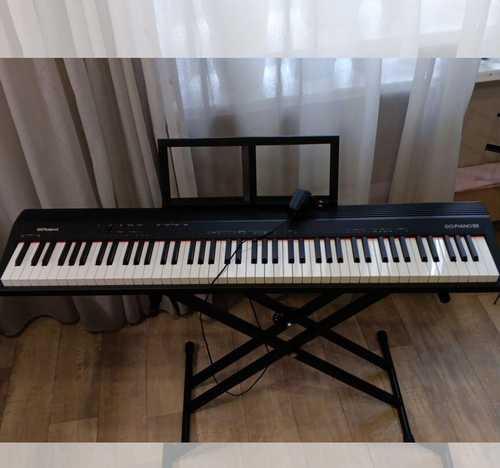 Цифровое фортепиано Roland go-88p