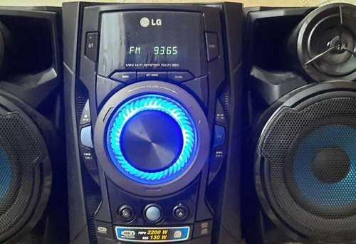 Музыкальный центр lg mini HI-FI system RAD136B