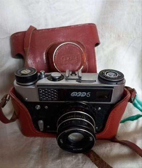 Плёночный фотоаппарат СССР фэд 5 ретро