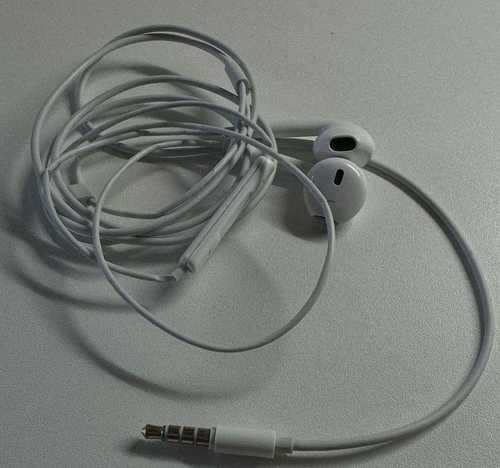 Проводные наушники Apple EarPods (3.5 mm) белые