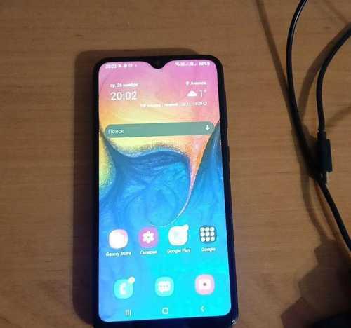 Samsung Galaxy A10, 2/32 ГБ