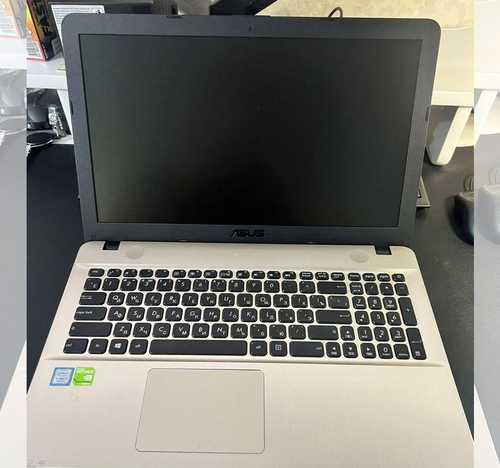 15.6" ASUS VivoBook Max X541U, Core i5, RAM 8ГБ, 500 ГБ, GeForce 920MX 2 ГБ