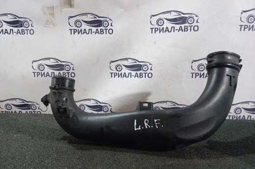 Патрубок интеркулера Land Rover Freelander 2 2.2L