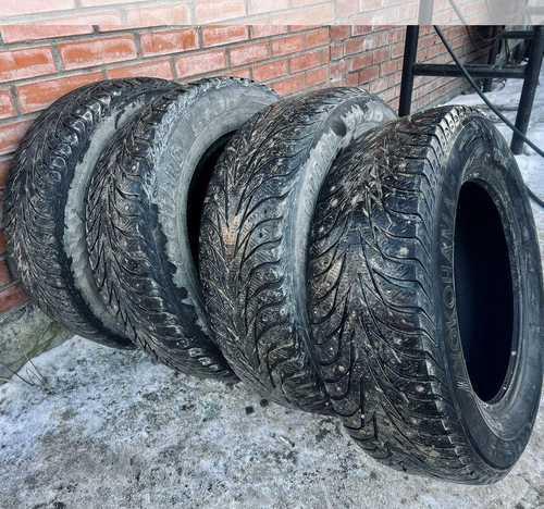 Yokohama IceGuard Stud IG65 235/65 R17