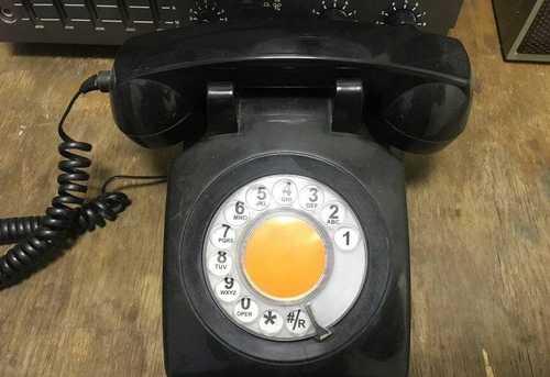 Немецкий современный дисковый телефон Opis60s
