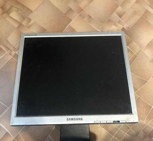 Монитор Samsung SyncMaster 710n