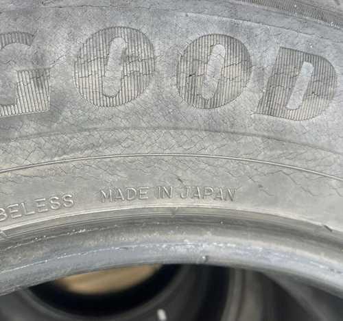 Goodyear Eagle RV 215/65 R16 98H