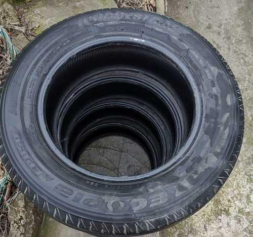 Bridgestone Ecopia EP850 215/65 R16