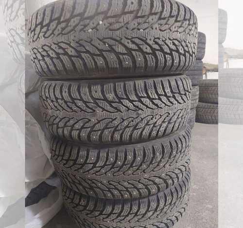 Nokian Tyres Hakkapeliitta 9 215/65 R16