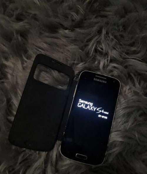 Телефон Samsung galaxy S4 mini