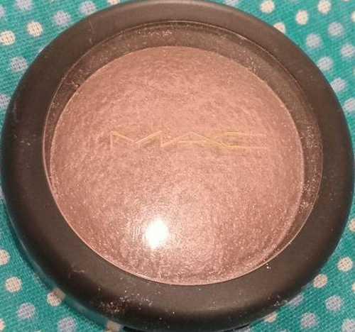 Румяна Mac talk of the town