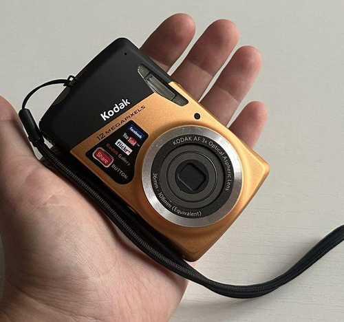 Компактный фотоаппарат Kodak easyshare m530