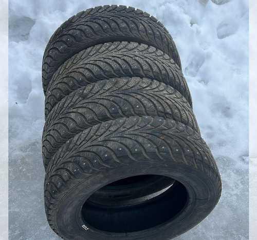 Sava Eskimo Stud 185/65 R15