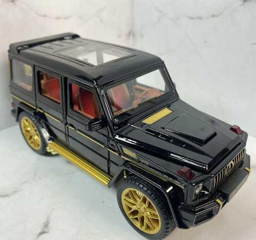 Модель машины Mercedes-Benz Gelandewagen 1:24