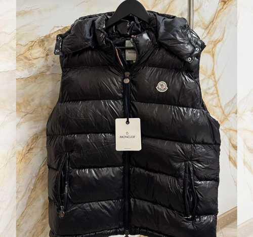 Жилетка moncler глянцевая