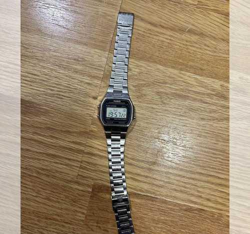 Часы casio