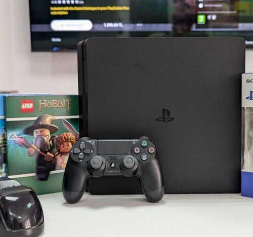 Sony PS4 Slim   2 геймпада и 112 игр