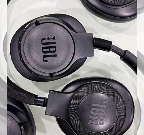 Беспроводные наушники jbl