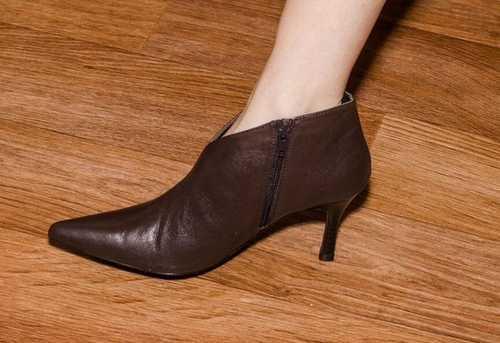 Новые осенние ботинки из Германии 36 размер